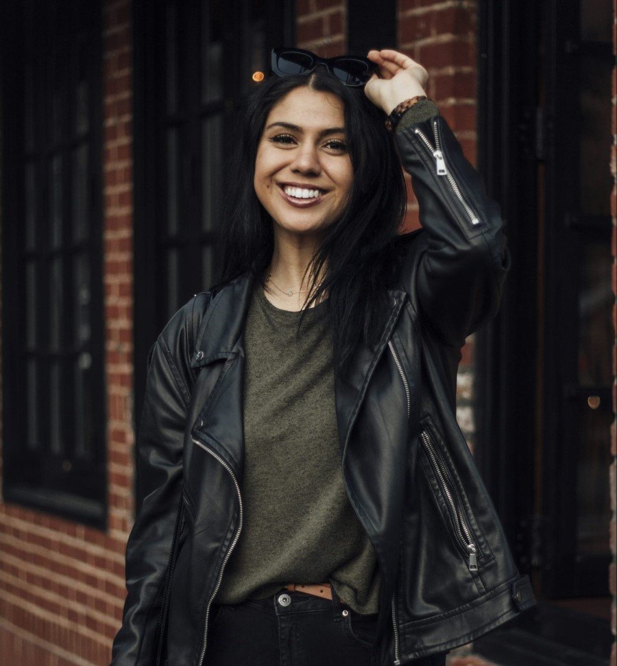 Meet Winged Woman: Kimia Kalbasi of Kimia's Kravings – Winged Wellness